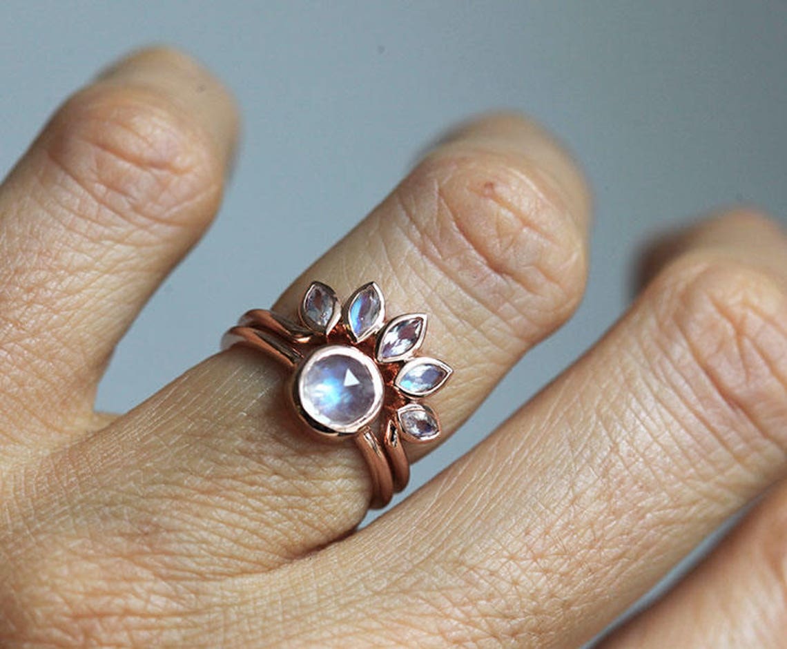 Round Moonstone Ring in 14k 18k Solid Gold with a Matching | Etsy