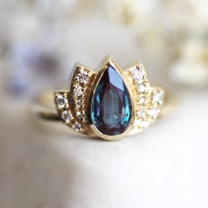 Moonstone Engagement Ring Set, Lotus Moonstone Ring With Diamond ...
