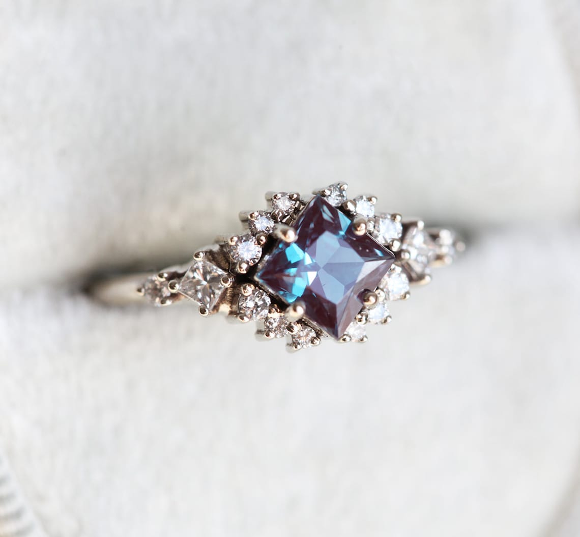 Alexandrite Engagement Ring Alexandrite Cluster Ring - Etsy