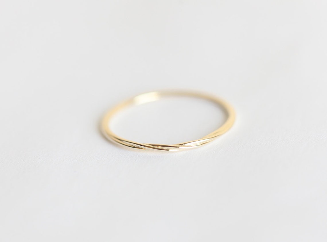 Thin Wedding Band Twisted Rope Ring Dainty Mobius Ring - Etsy