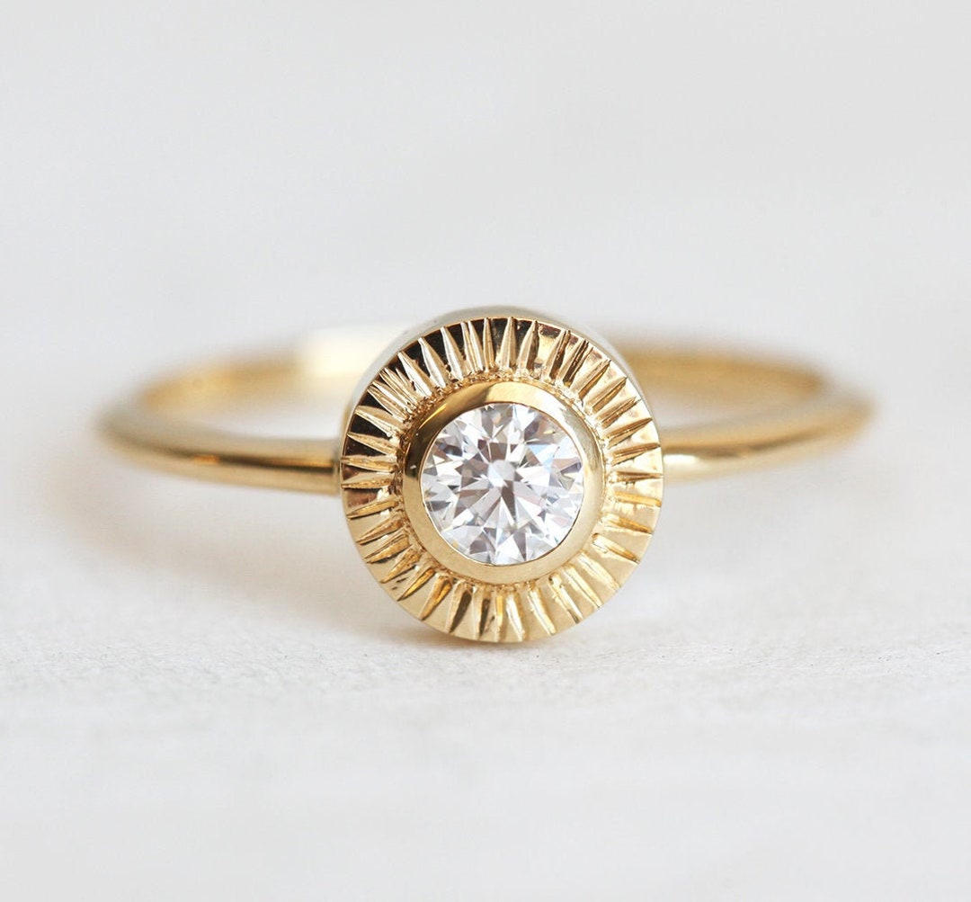 Sun Diamond Ring, Solitaire Diamond Ring, Round Diamond Engagement Ring ...