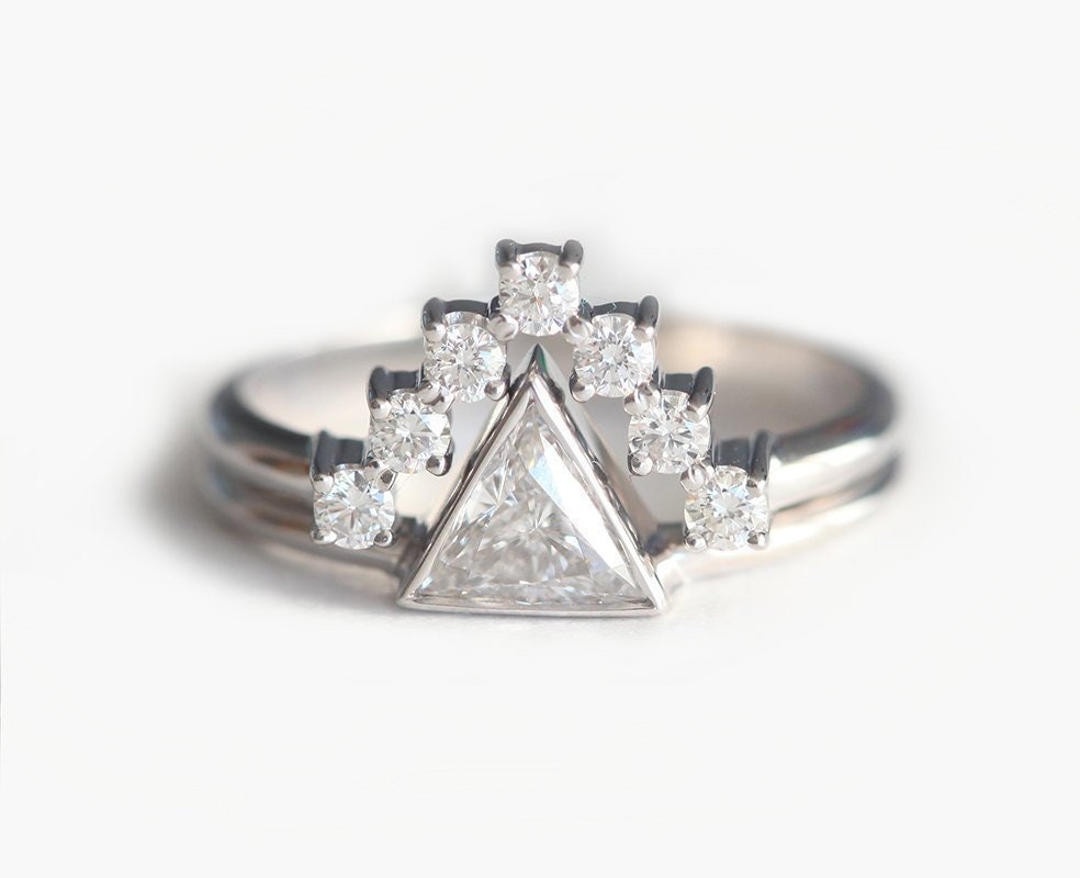 Triangle Diamond Ring With 0.4 Carat Bezel Set Stone and Solid | Etsy