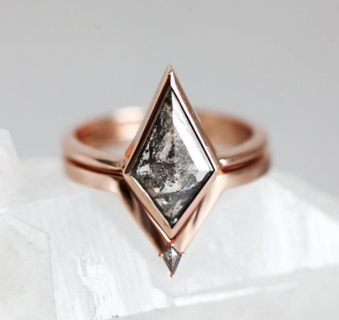 Kite Diamond Engagement Ring With Kite Diamond Wedding Band, Unique ...