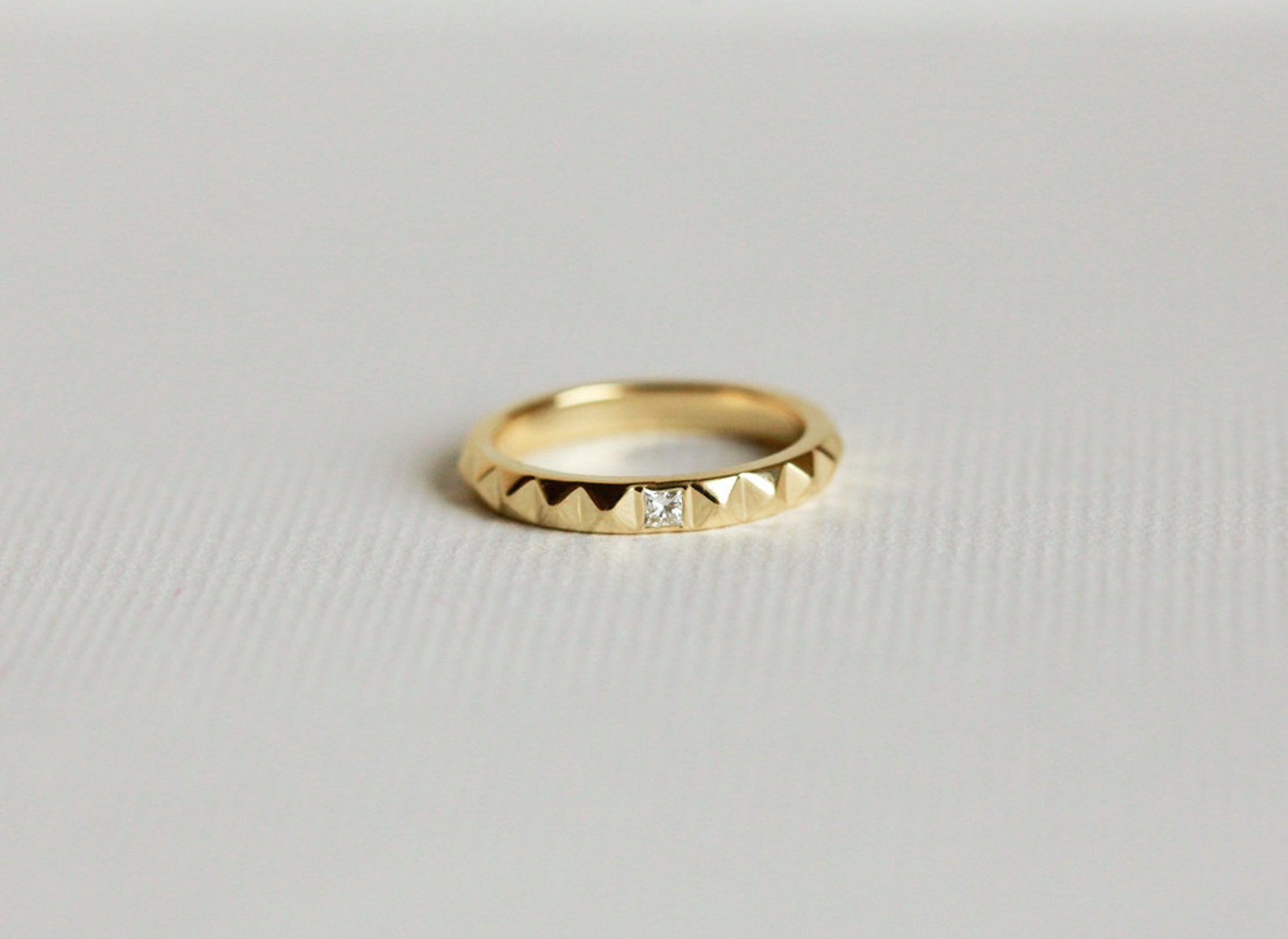 Gold Pyramid Ring Gold Stud Ring Princess Cut Wedding Band - Etsy