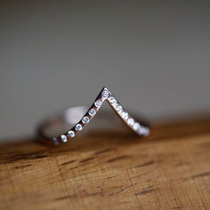 Diamond Curved Wedding Band, 14k Solid Yellow Gold Pointed Ring With ...