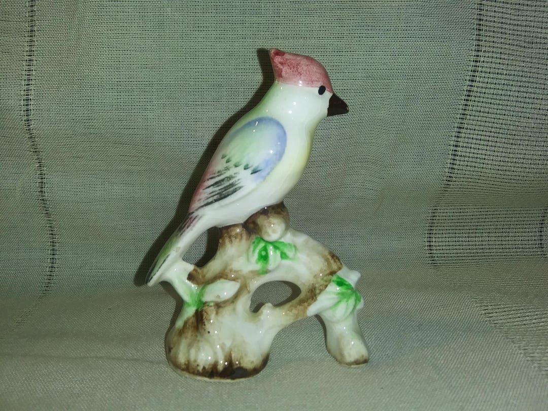 Pretty Cardinal Bird Figurine. Vintage Porcelain, Made in Japan. Small ...