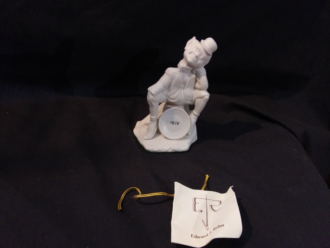 Edward J Rohn Bisque Porcelain Figurine mr. Plate 1979. Unusual Man ...