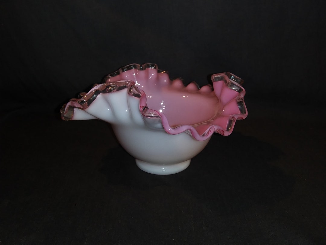 Unmarked Fenton Pink / White Silvercrest Ruffled Bowl. 7 Inches Wide ...