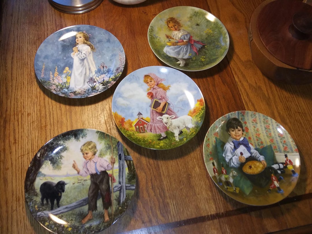 Reco Collectible Plates, Cute Nursery Rhyme Characters in Original ...