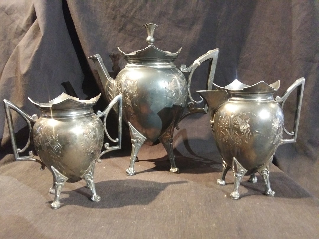 Art Deco Meriden B Co 1884 Silver Plated Teapot, Cream, and Sugar Set ...