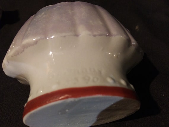 Small trinket jar, shaped like a lady, made in German… - Gem