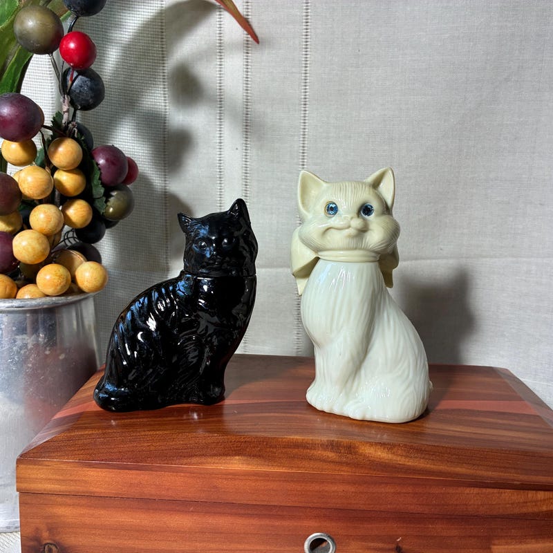 Vintage Cat Figurine Pair - Etsy