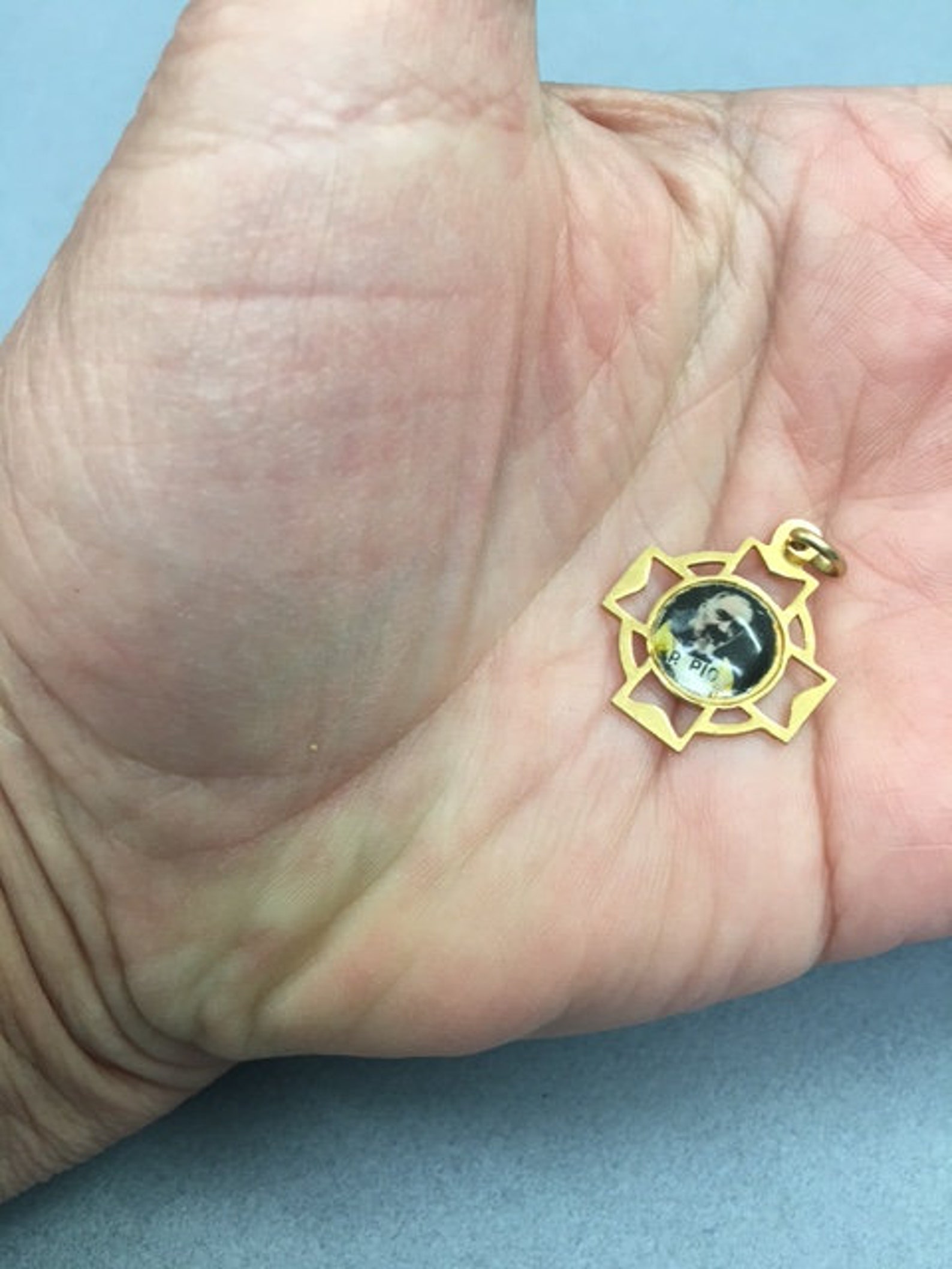 Padre Pio Medal Gold Saint Pio Pietrelcina Pendant Friar - Etsy