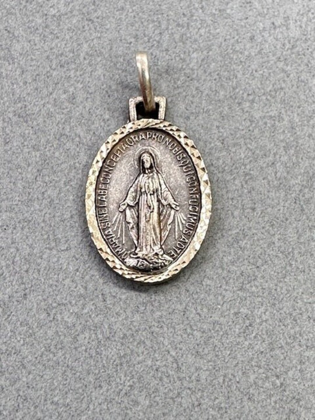 Miraculous Medal Virgin Mary Protection Sick Blessed Mother Vintage ...