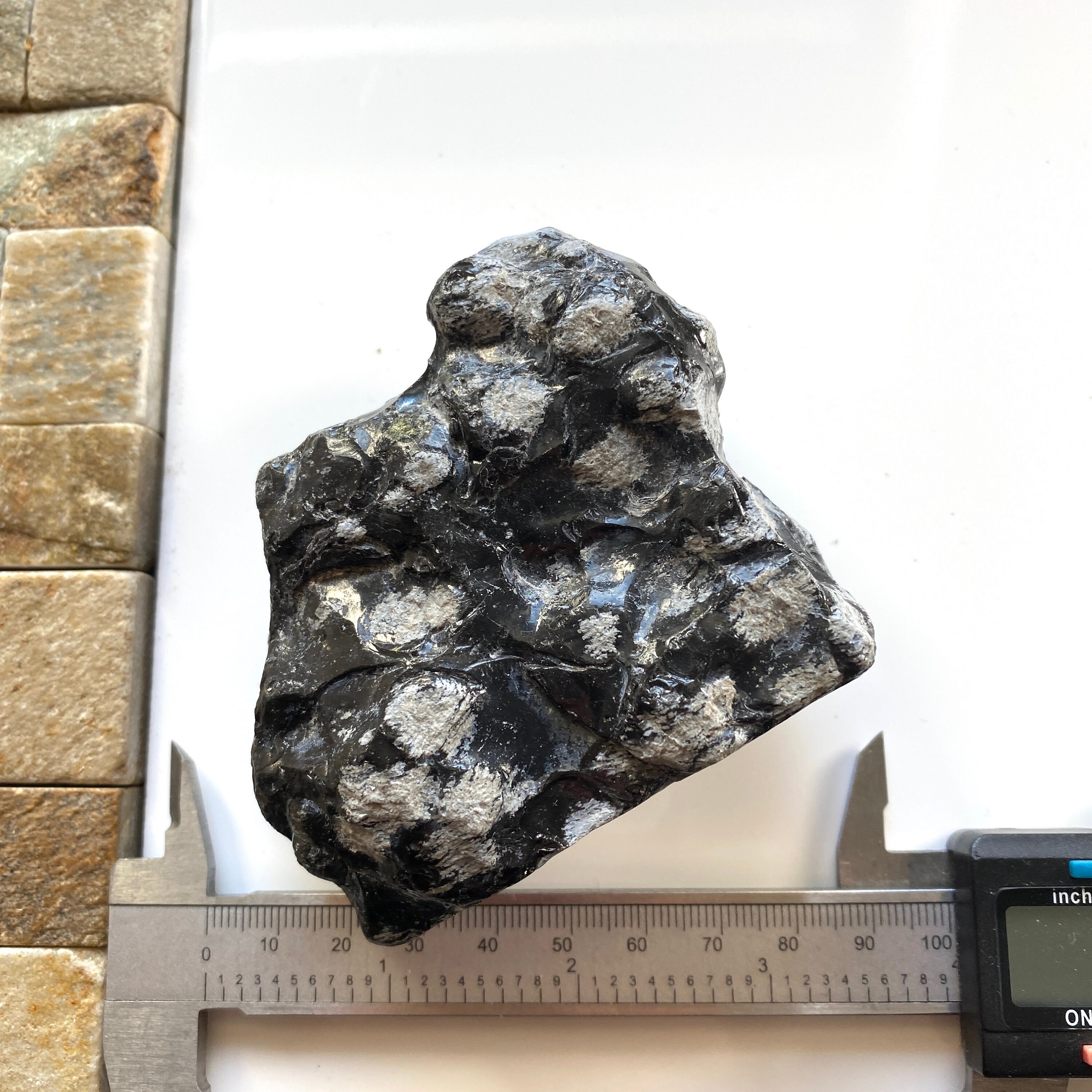 Home & Living Home Décor Utah SNOWFLAKE OBSIDIAN FROM Black Spring 270g ...