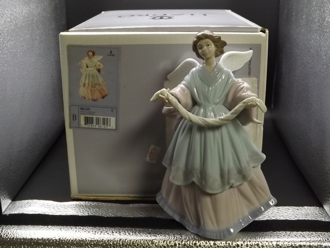 Vintage 1994 Lladro "joyful Offering" #6125 With Original Box and COA ...