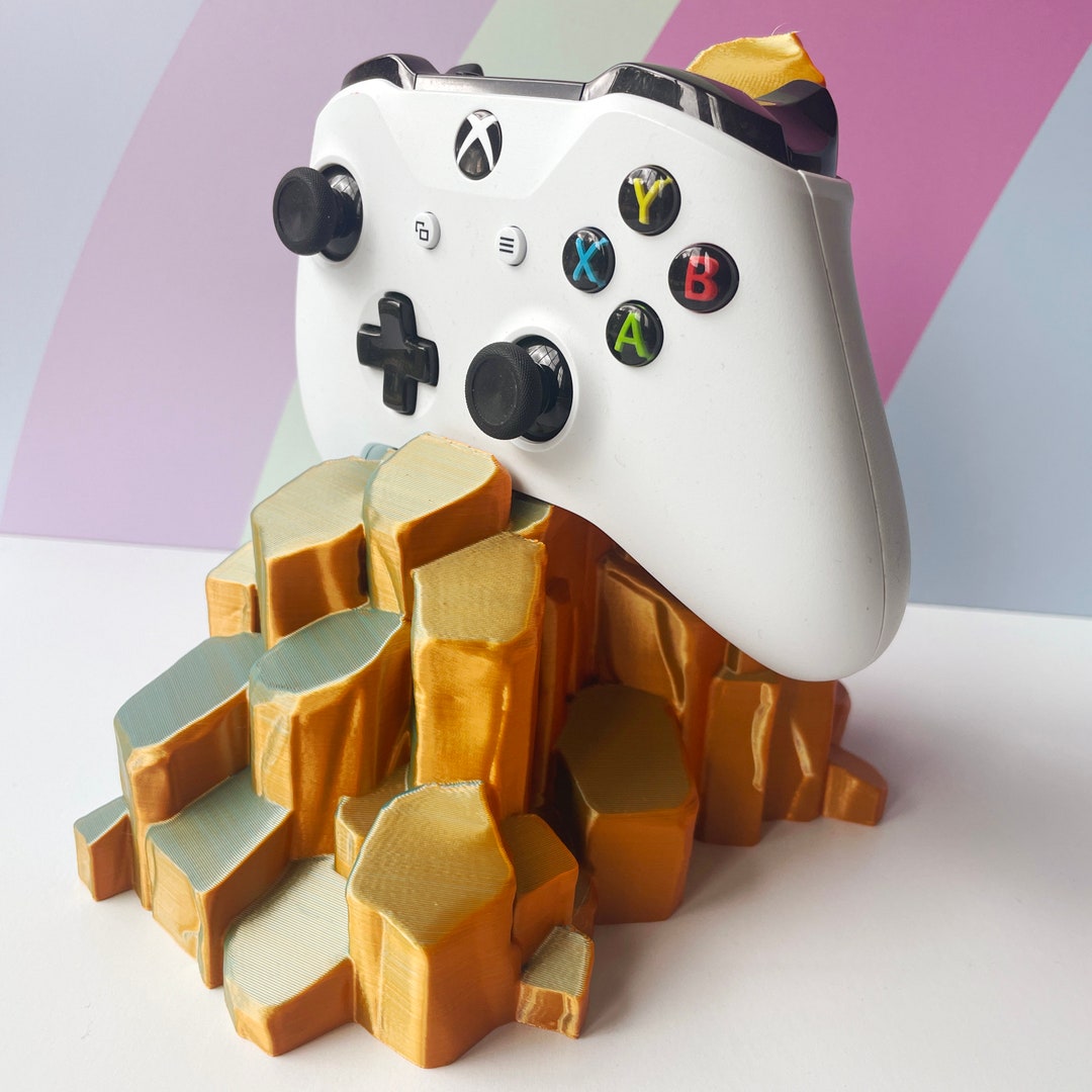 Quartz Controller Stand for Xbox and Playstation Controllers. 3D ...