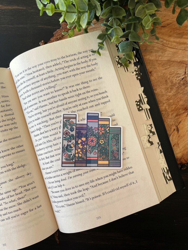Book Stack - Book Spine Mag Mark - Magnetic Bookmarks - Etsy