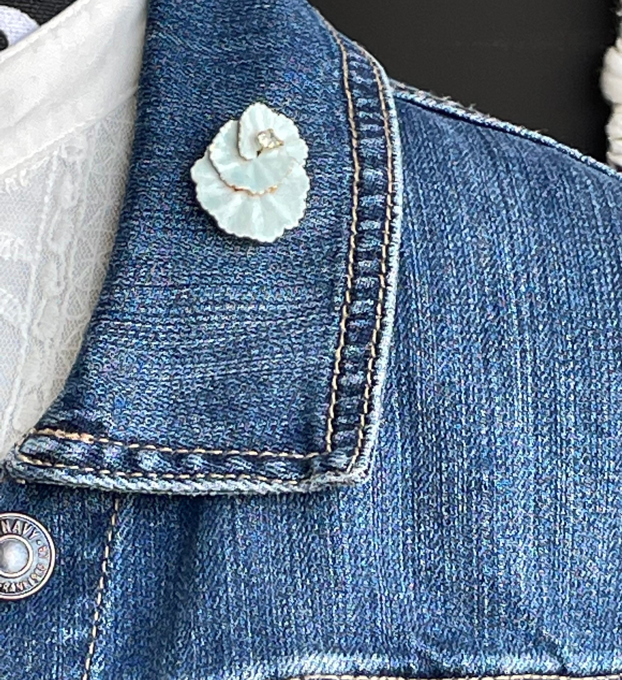 Vintage Flower Stick Pin, Light Blue Gold Tone Rhinestone, Midcentury ...