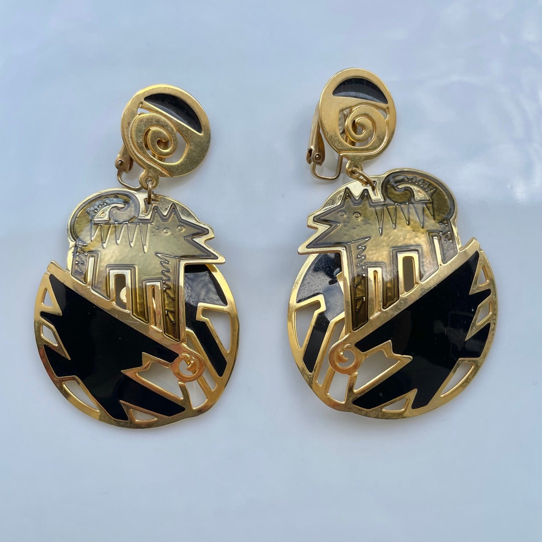 Vintage Berebi Dangle Clip on Earrings, Black Gold Tone Wolf on a ...