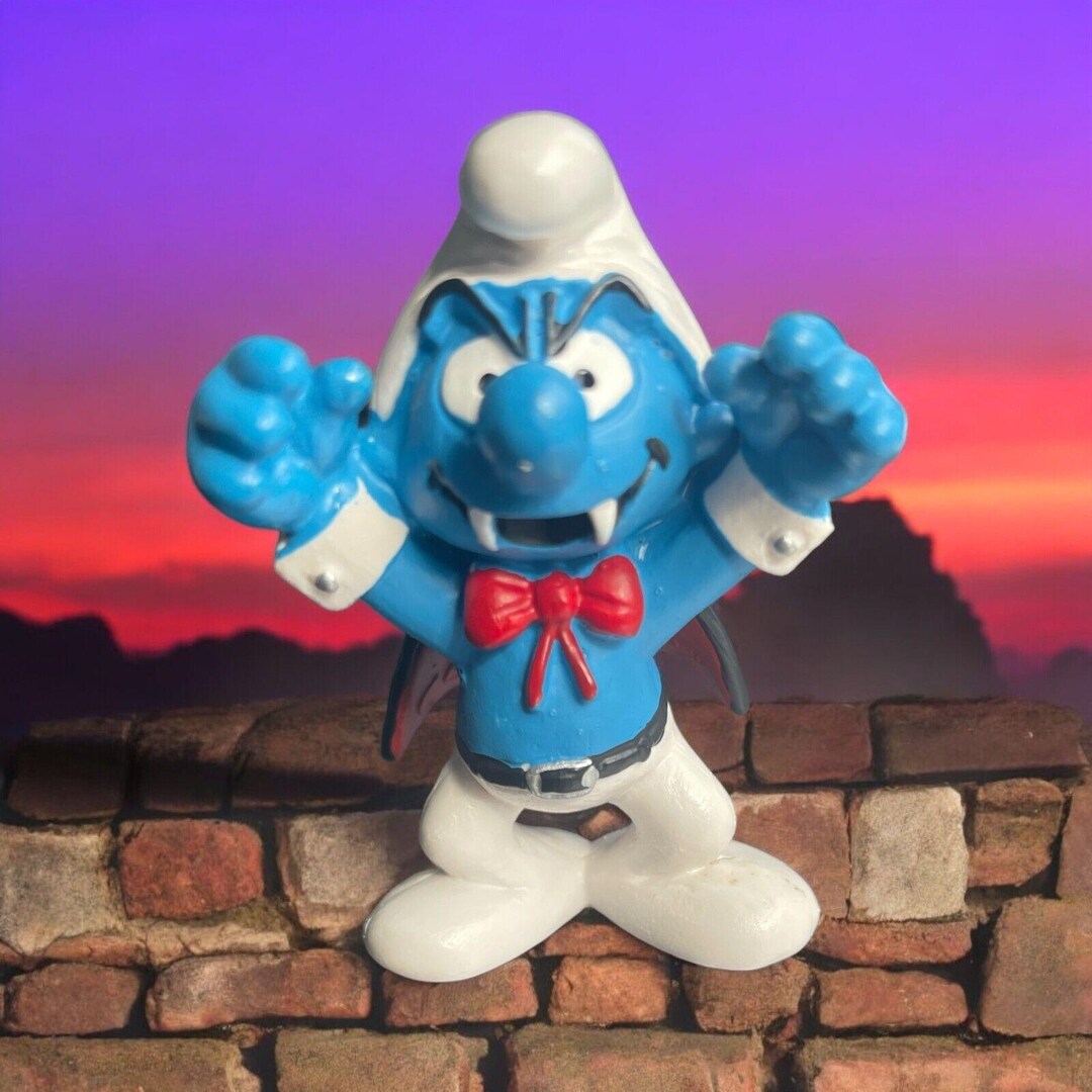Vampire Smurf Germany 2005 Dracula Vinyl Figure GUC Loose Peyo Scheich ...