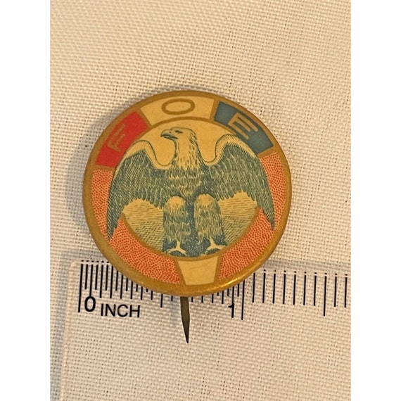 FRATERNAL ORDER of Eagles - Vintage Button FOE Member… - Gem