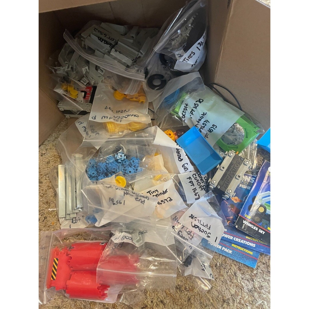 Vintage 1984 CONSTRUX FISHER-PRICE Lot Over 300 Parts Pieces and More ...