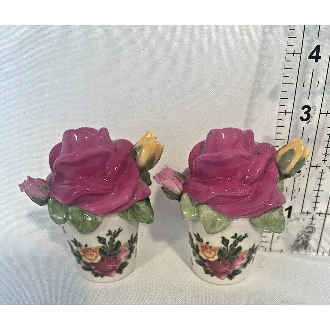 Royal Albert Old Country Roses SALT & PEPPER Shakers Sculpted - Etsy