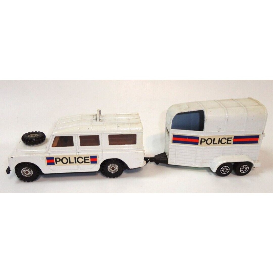 Corgi Mounted Police Land Rover and Horse Trailer Made in Gt. Britain ...