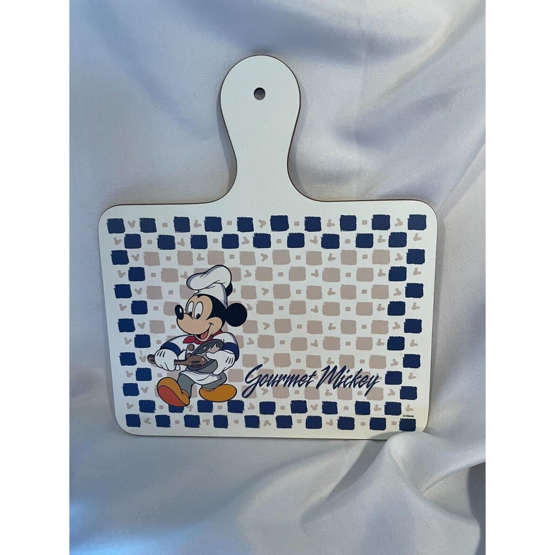 Disney Gourmet Mickey Melamine Chopping Board Made by Cloverleaf ...