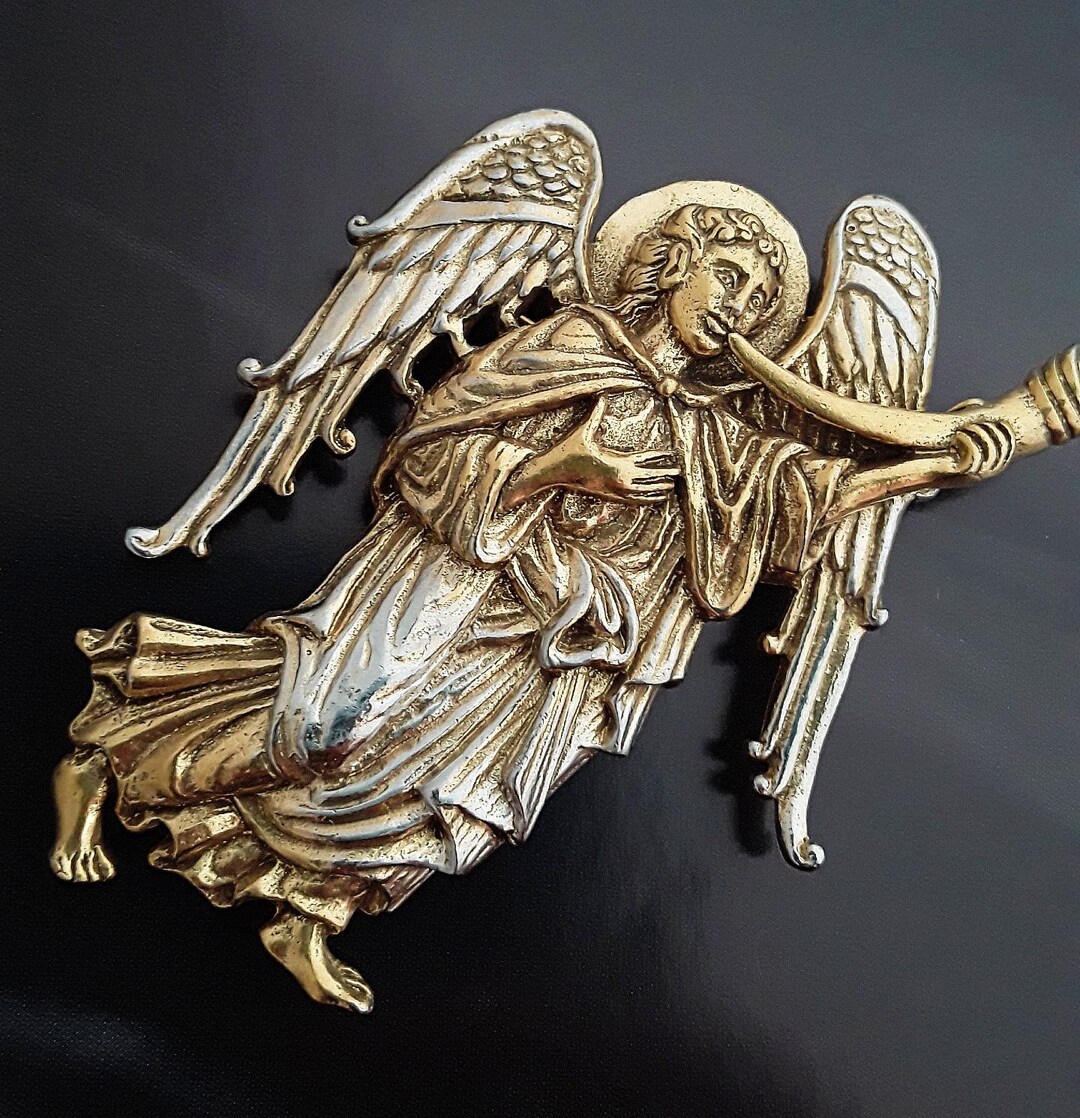 Hark Angel MMA Gold Plate Brooch-pendant, Metropolitan Museum of Art, Detailed Relief, Blowing ...