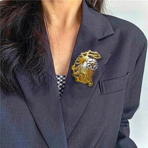 Art Nouveau Lady Profile Brooch-pendant by Oroamerica, Massive ...