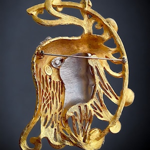 Art Nouveau Lady Profile Brooch-pendant by Oroamerica, Massive ...