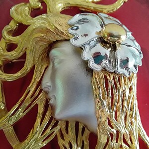Art Nouveau Lady Profile Brooch-pendant by Oroamerica, Massive ...