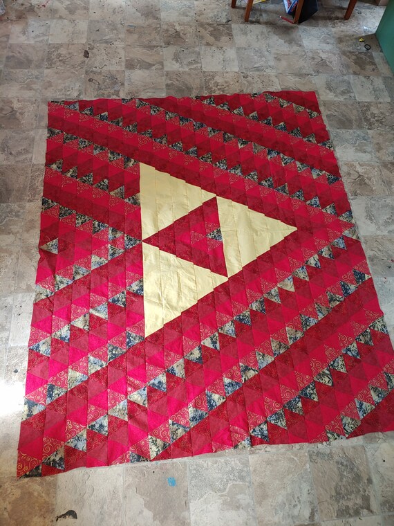 Red Triforce Quilt | Etsy