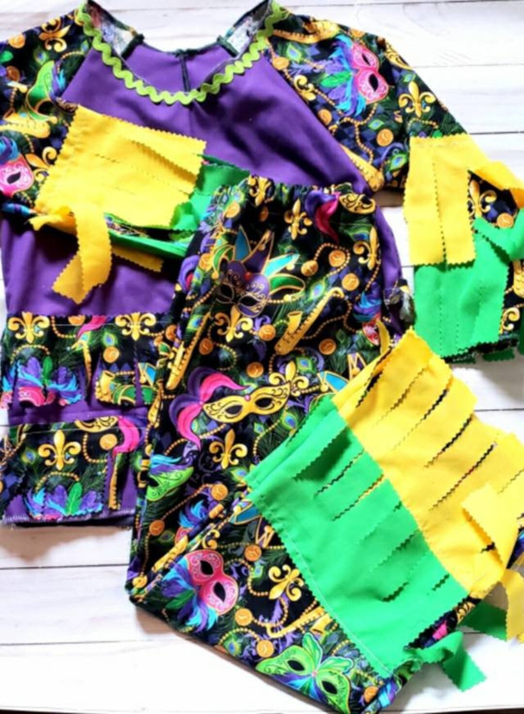 Mardi Gras Costume, Authentic Chicken Run Outfit,available in Kids Sz 2 ...