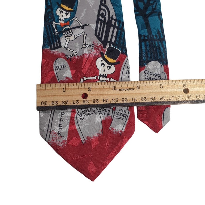 Celebrations by Hallmark Mens Necktie Tie Skeleton Halloween Work ...