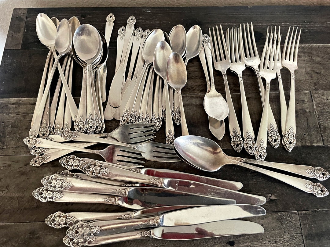 Oneida Silverplate DISTINCTION Pattern Prestige Plate by Oneida 1951 ...