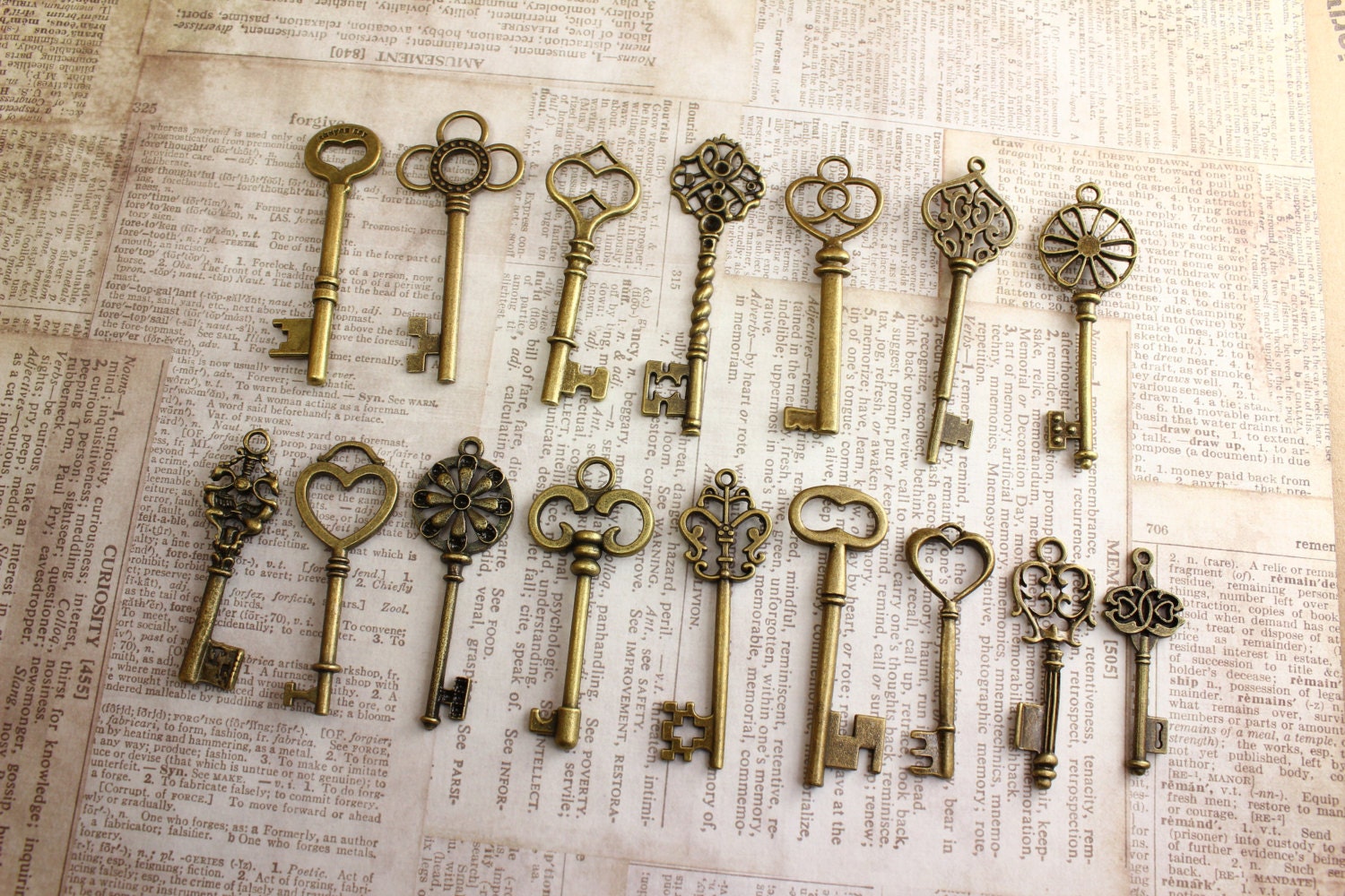 32 Antique Bronze Skeleton Key Collection Vintage Style - Etsy