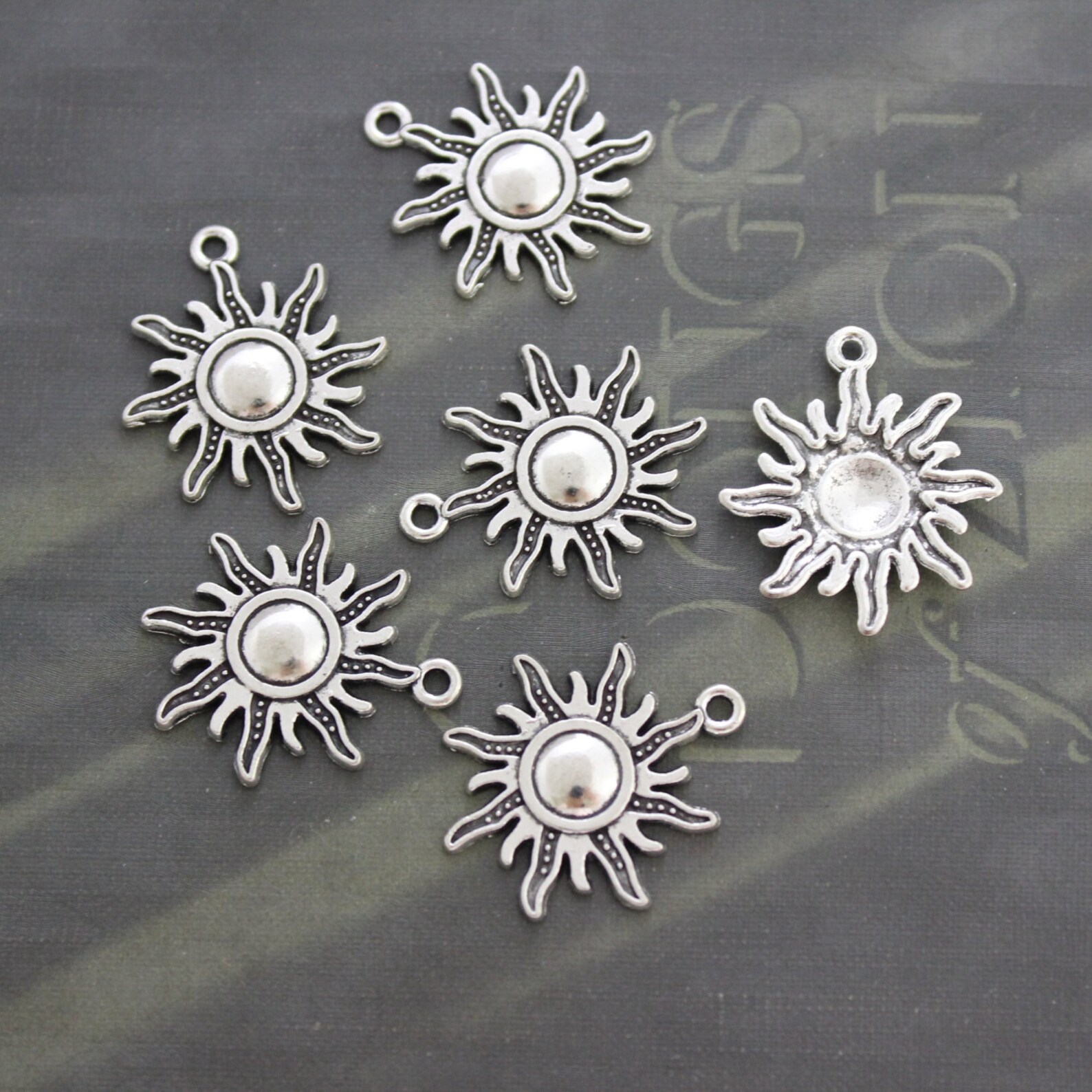 10PCS 26x24mm Antique Silver Sun Charm Sun Pendant | Etsy