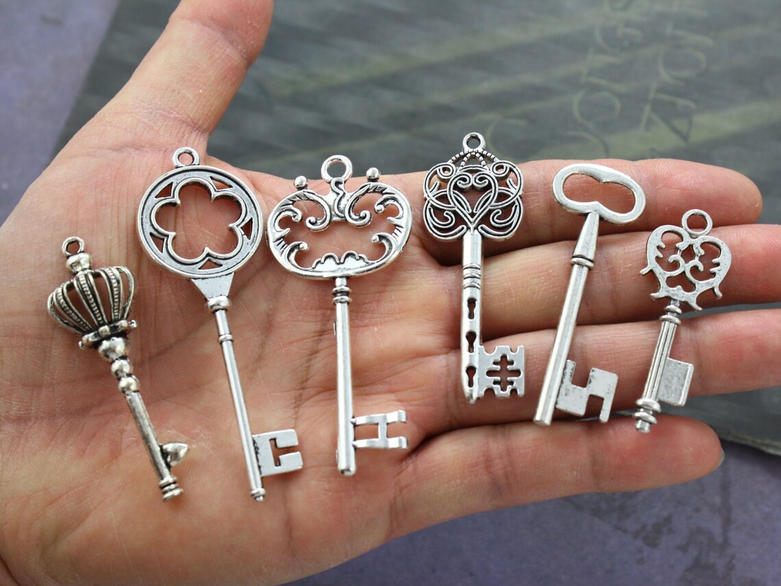 18 Vintage Style Skeleton Key Collection Antiqued Silver Alice - Etsy