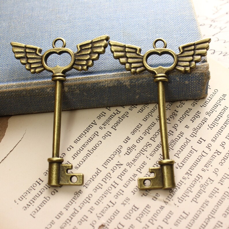 10 Angel Wing Keys Double Sided Antique Brass Steampunk - Etsy