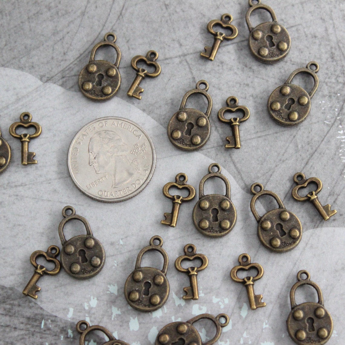 5 Sets Antique Brass Tiny Lock & Key Charms Vintage Style Lock - Etsy