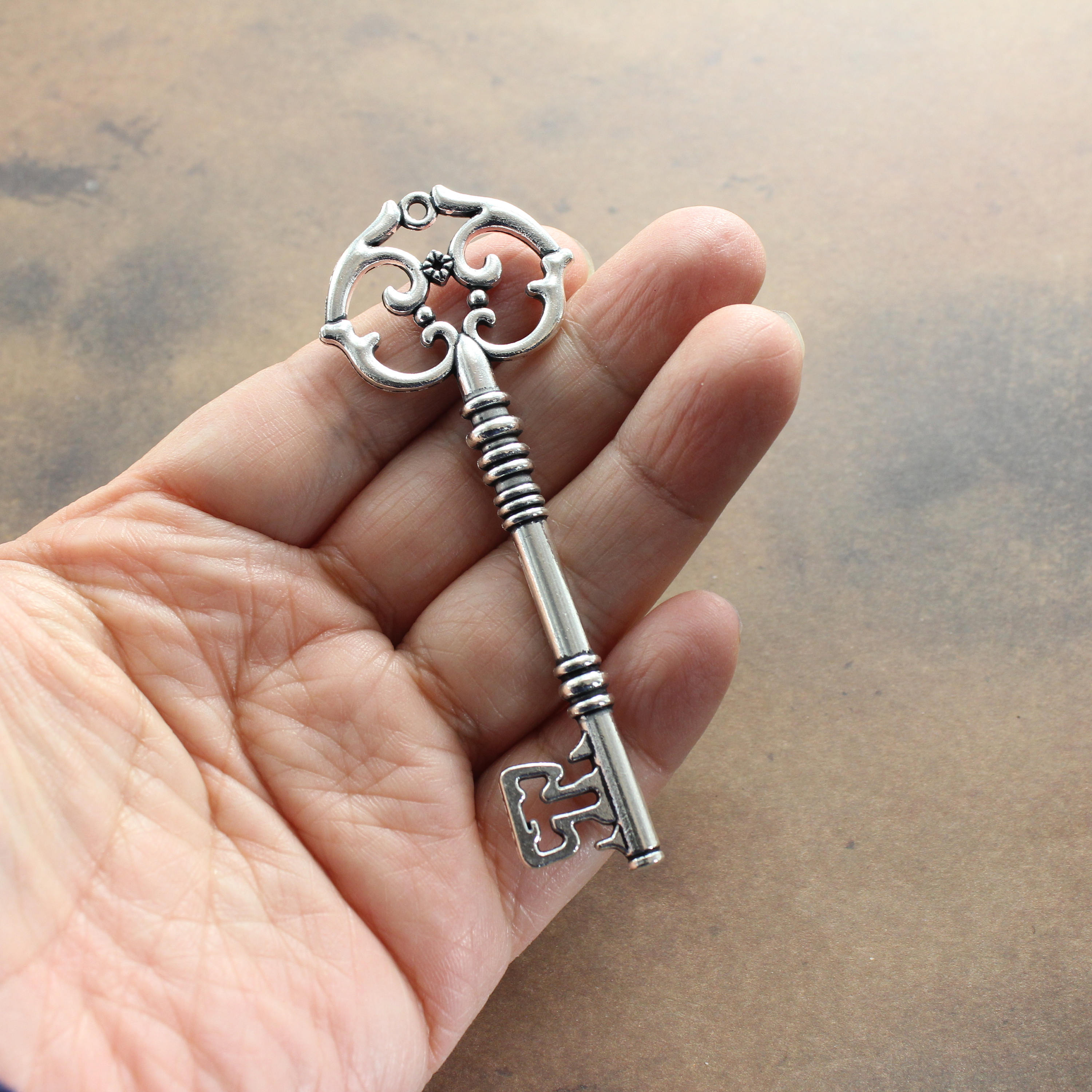 50 Extra Large Heart Keys Giant 3'' Double sided | Etsy