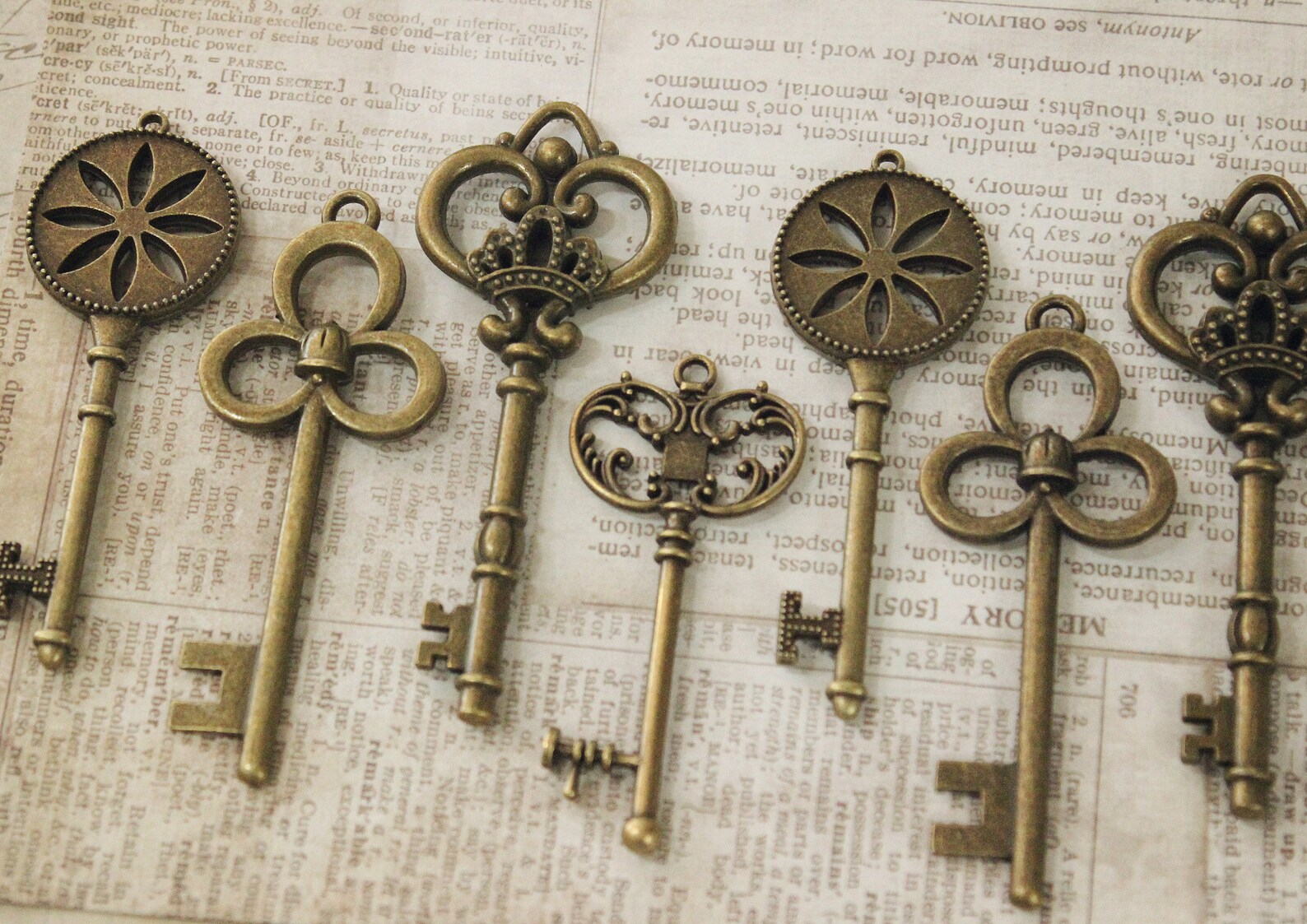 12 Large Skeleton Key Collection Antiqued Brass Double Sided - Etsy