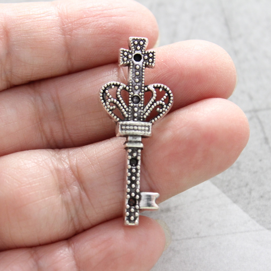 10 Pcs Antique Silver Skeleton Key Charm Cross Heart Keys - Etsy