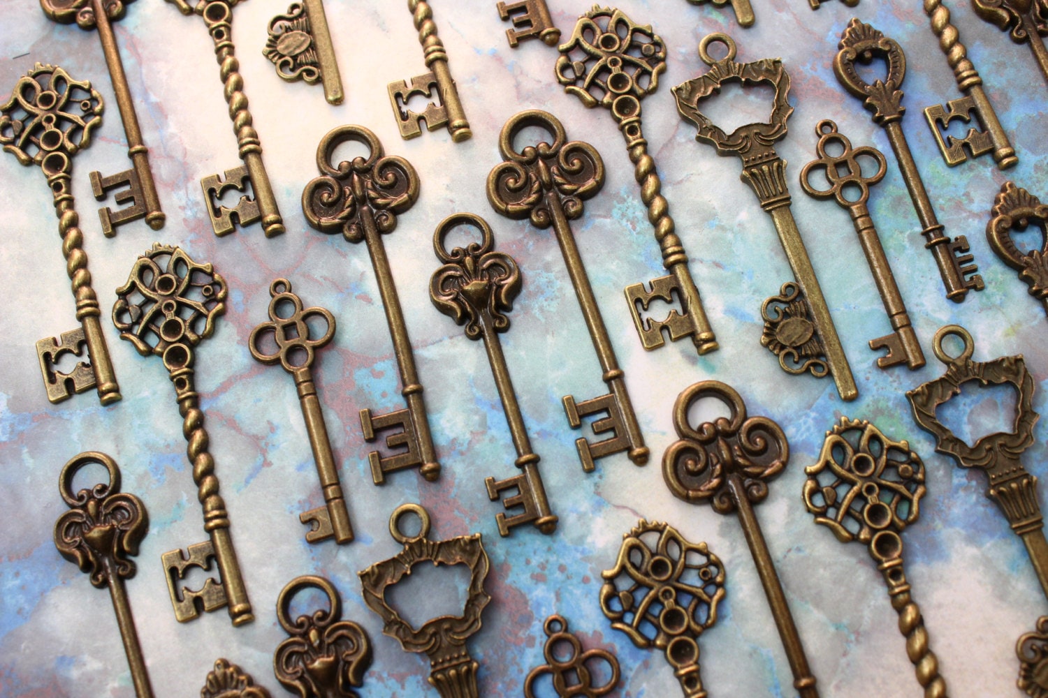 30 Skeleton Key Collection Antiqued Bronze Vintage Style | Etsy
