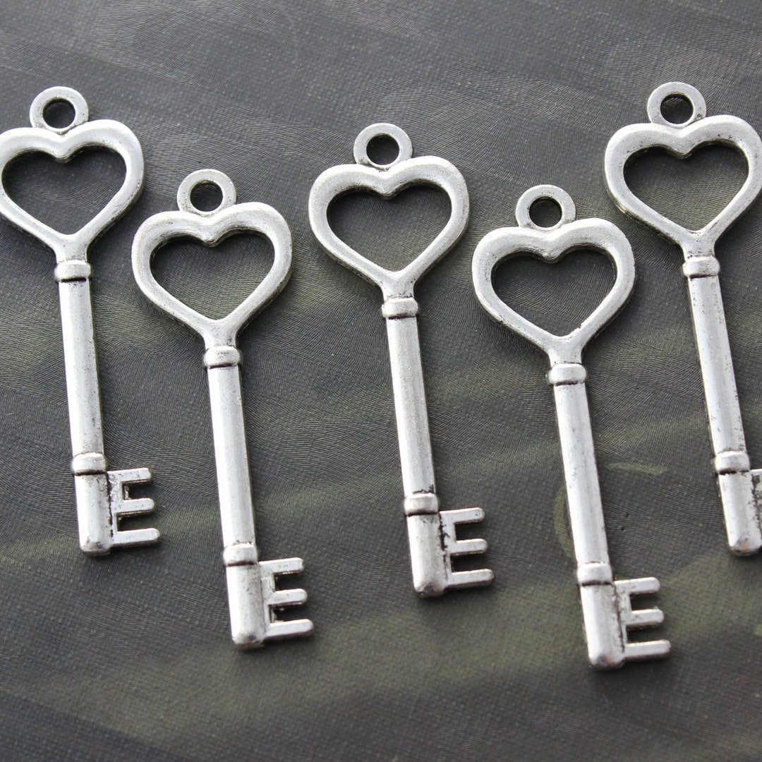 10 Heart Skeleton Keys Double Sided Antique Silver - Etsy