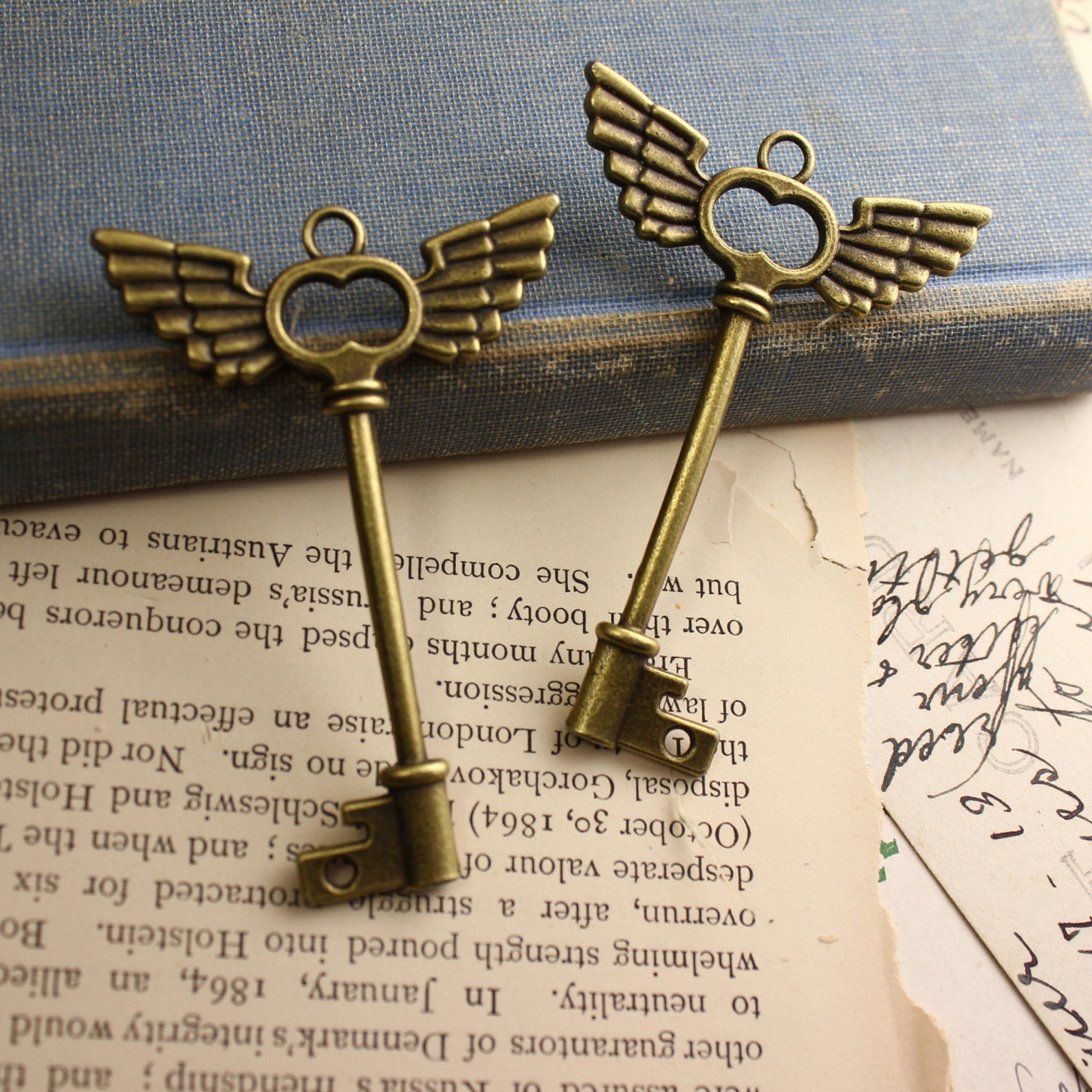 10 Angel Wing Keys Double Sided Antique Brass Steampunk Supplies ...