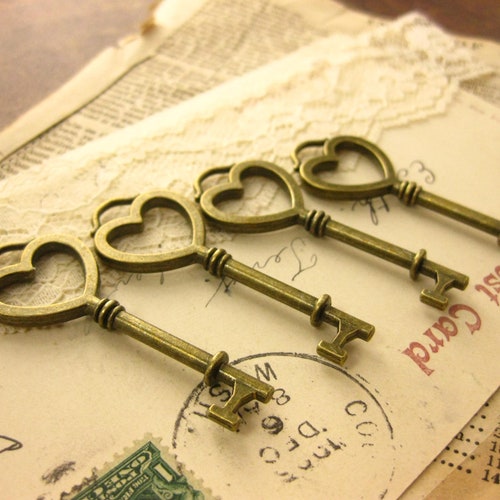 Antique Brass Double Sided Heart Skeleton Key Charm Steampunk - Etsy